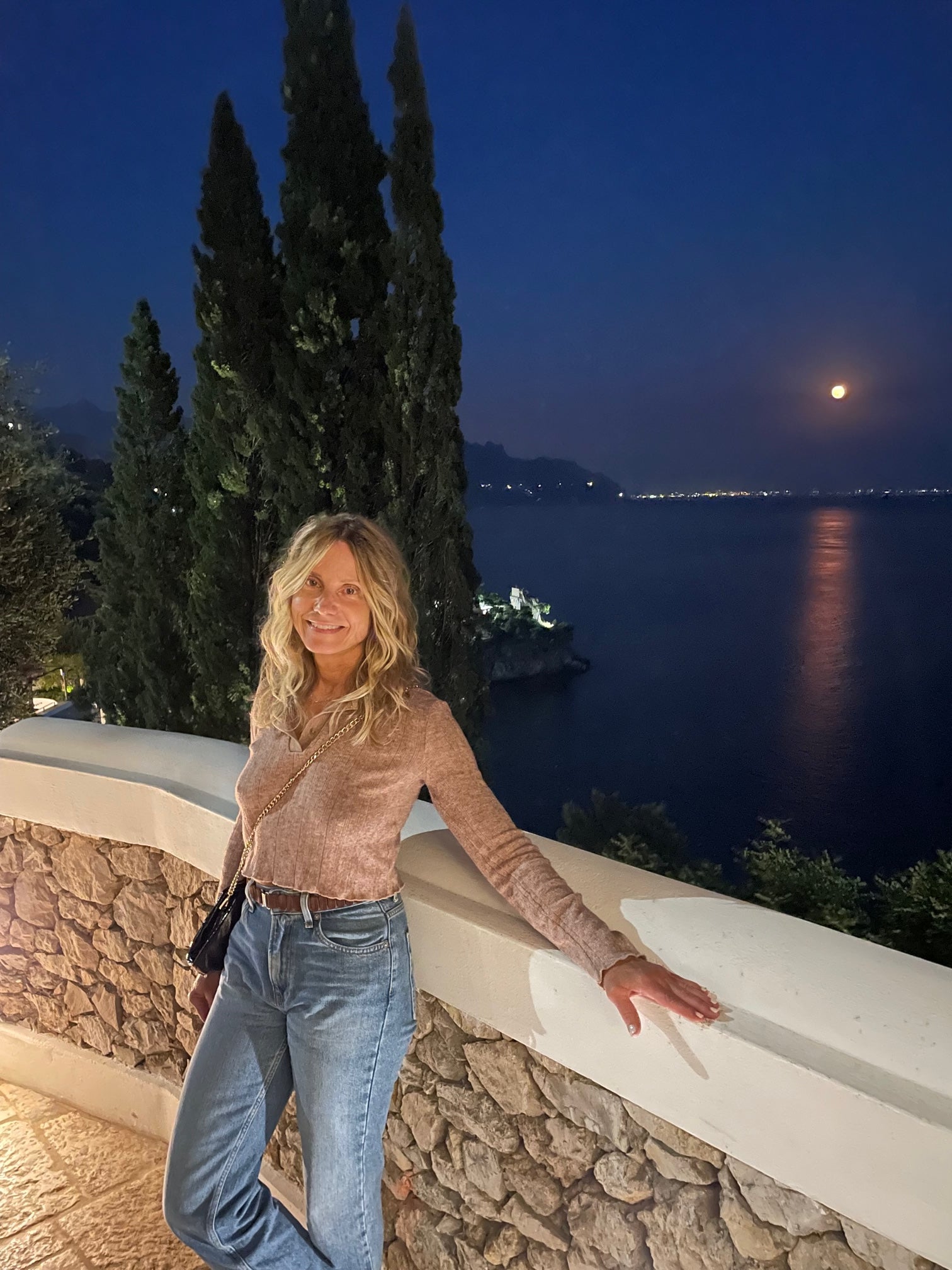 Why am I so darn happy all the time? – Swell Skin